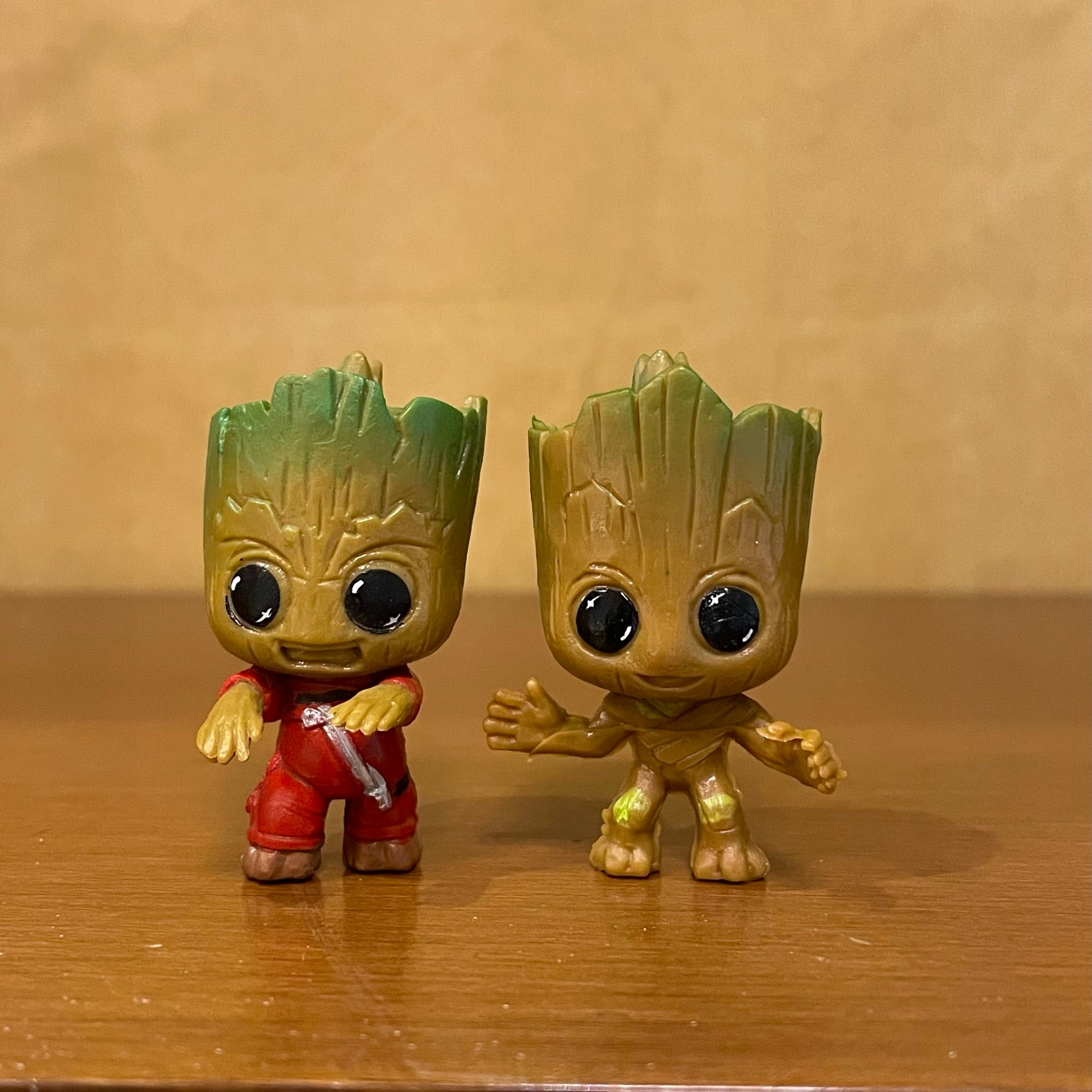 #044 Mini Groot ( set of 2 )