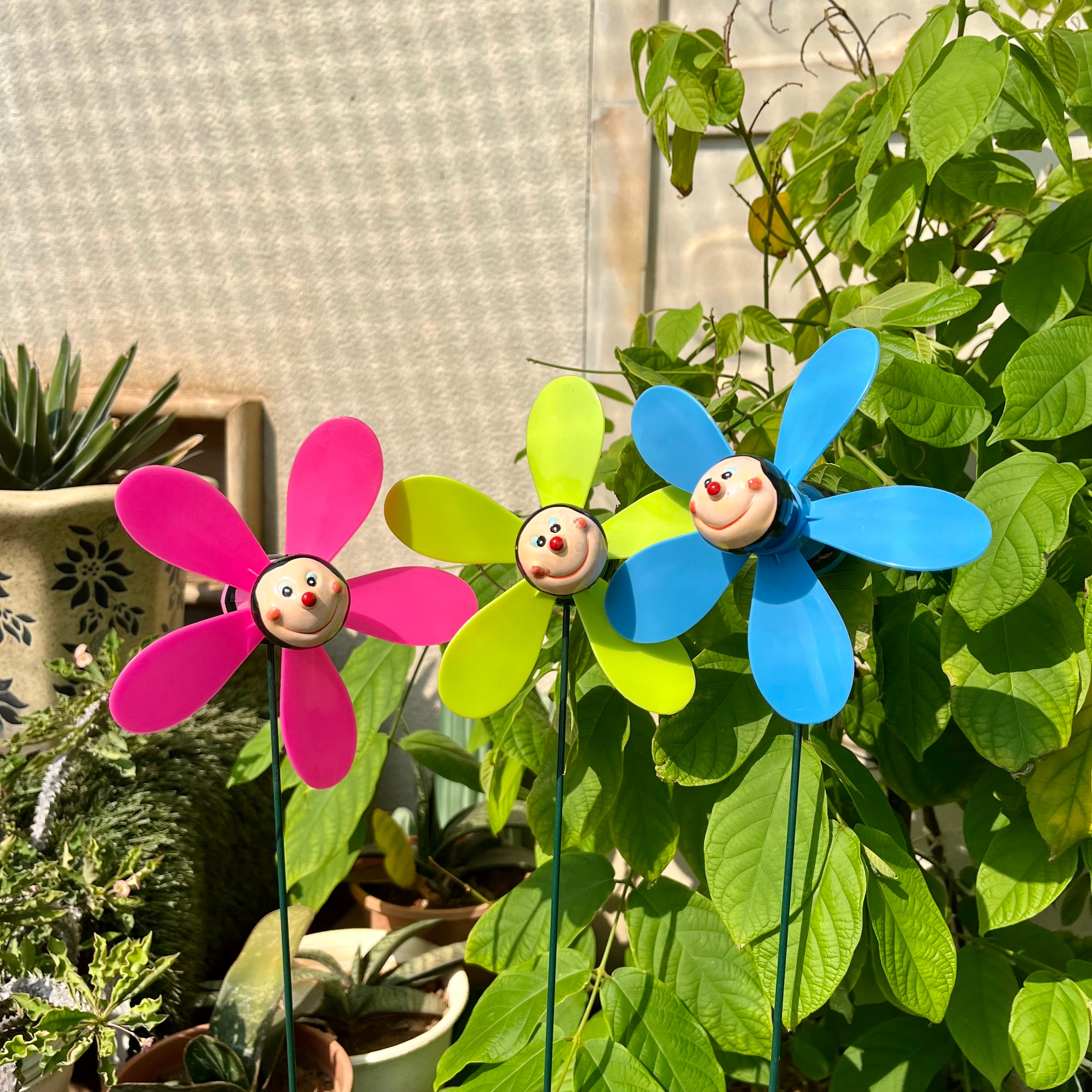 Smiling Bee Sticks ( Set Of 2)Random Colour